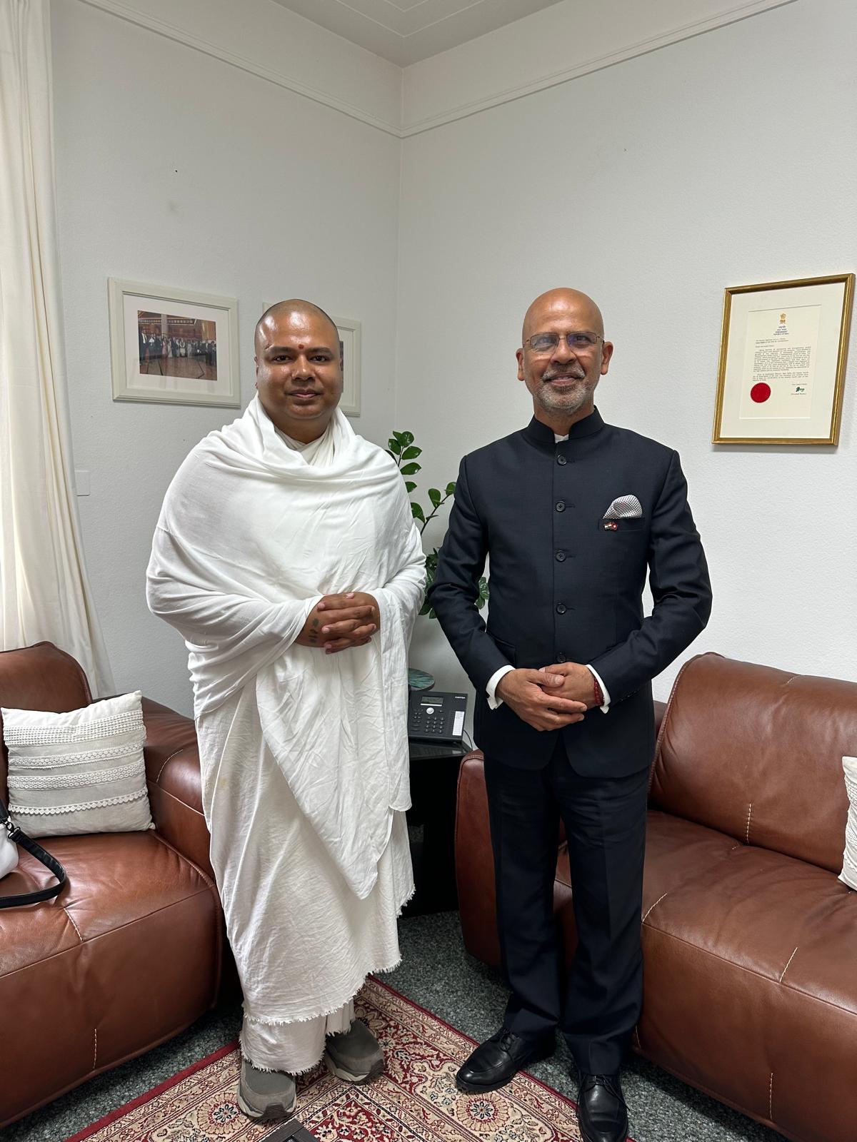 Ambassador Mridul Kumar received Swami Ram Govind Das, Head of Hari ...